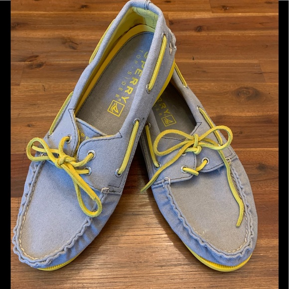 Sperry | Shoes | Sperry Top Sider Boat Shoe Size 2 | Poshmark